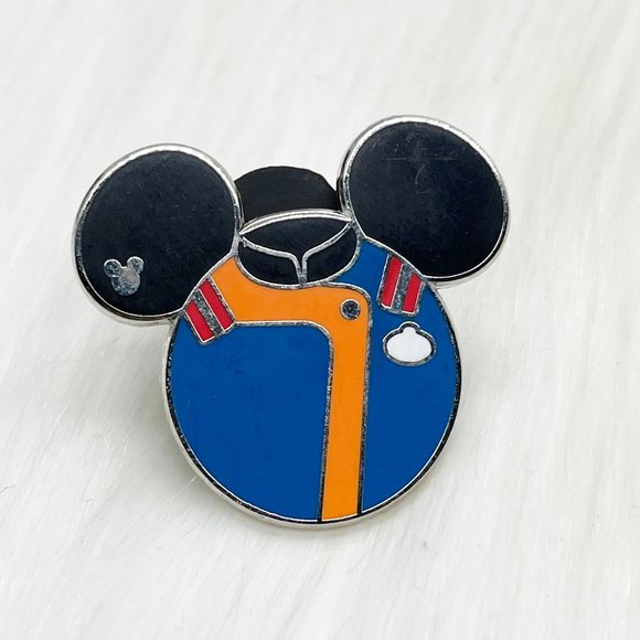 Disney | Jewelry | 525 Disney Cast Member Star Tours Pin | Poshmark